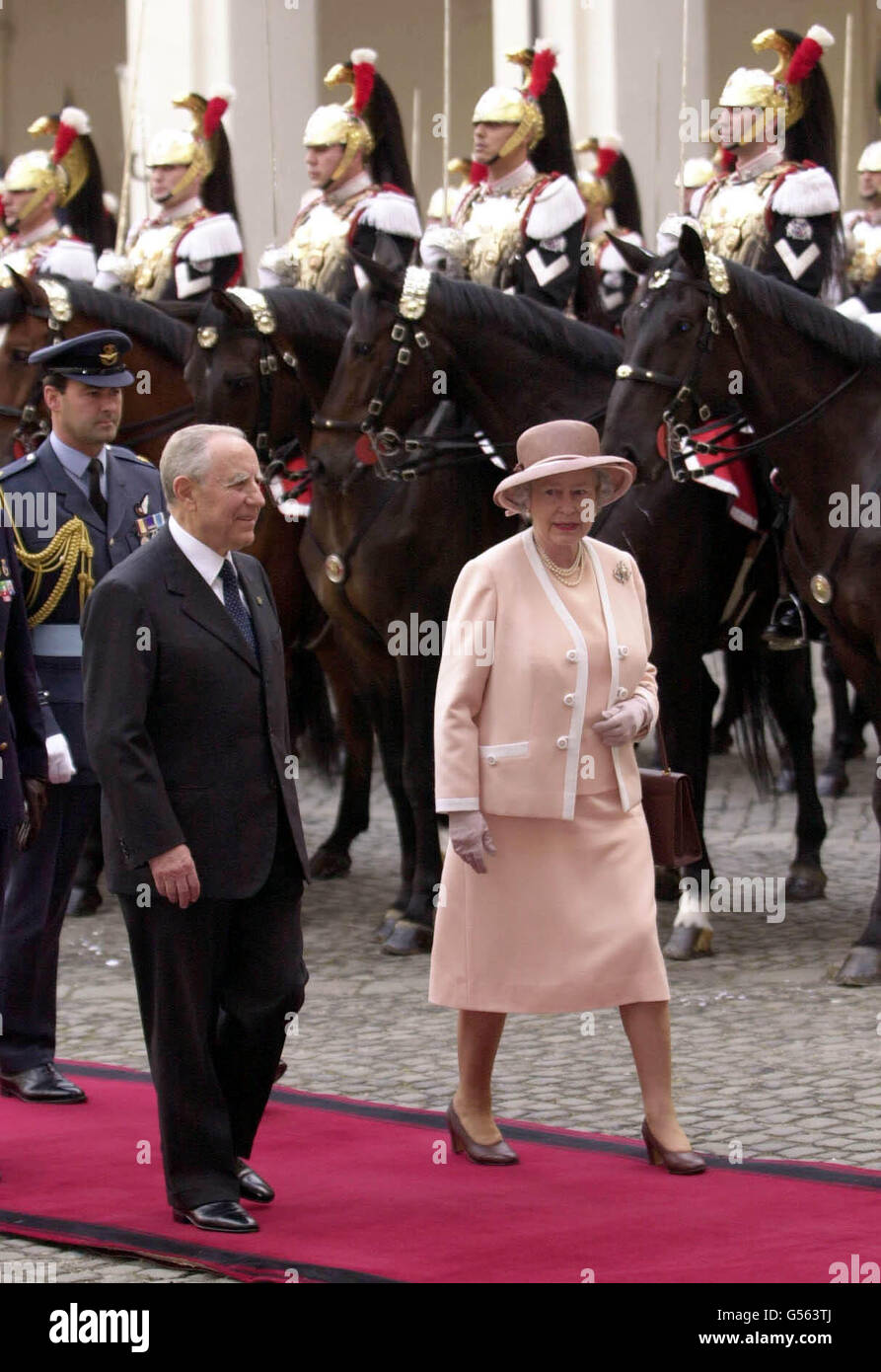 Queen elizabeth ii state visit italy hi-res stock photography and ...