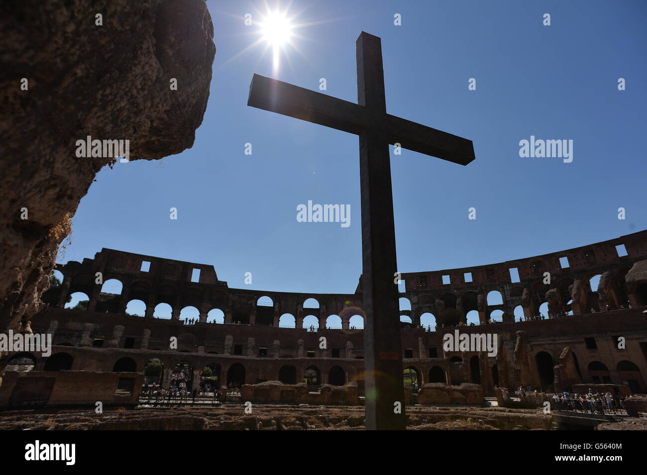 Shadow of the colossus hi-res stock photography and images - Alamy