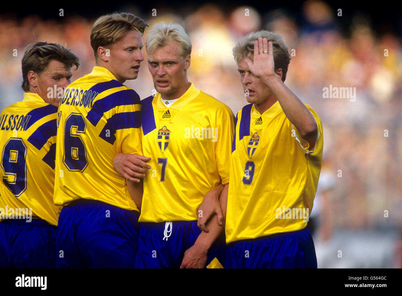 Swedish players create a wall hi-res stock photography and images - Alamy