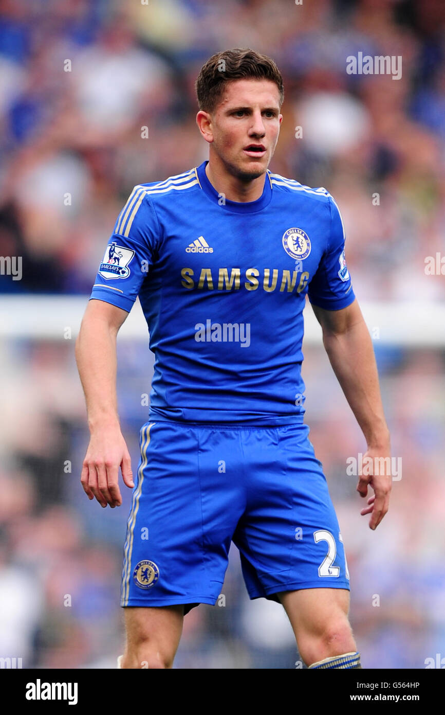 Sam hutchinson chelsea hi-res stock photography and images - Alamy