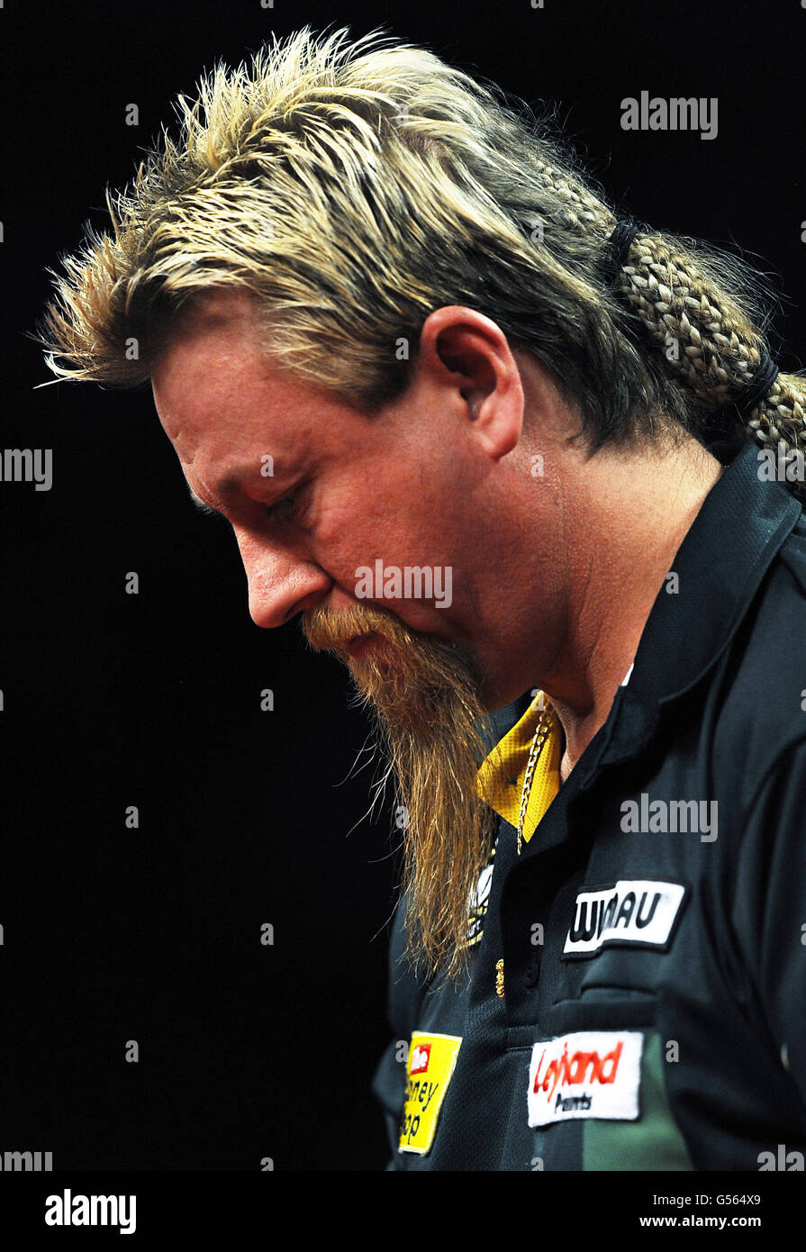 Darts - McCoy's Premier League Darts - O2 Arena Stock Photo - Alamy