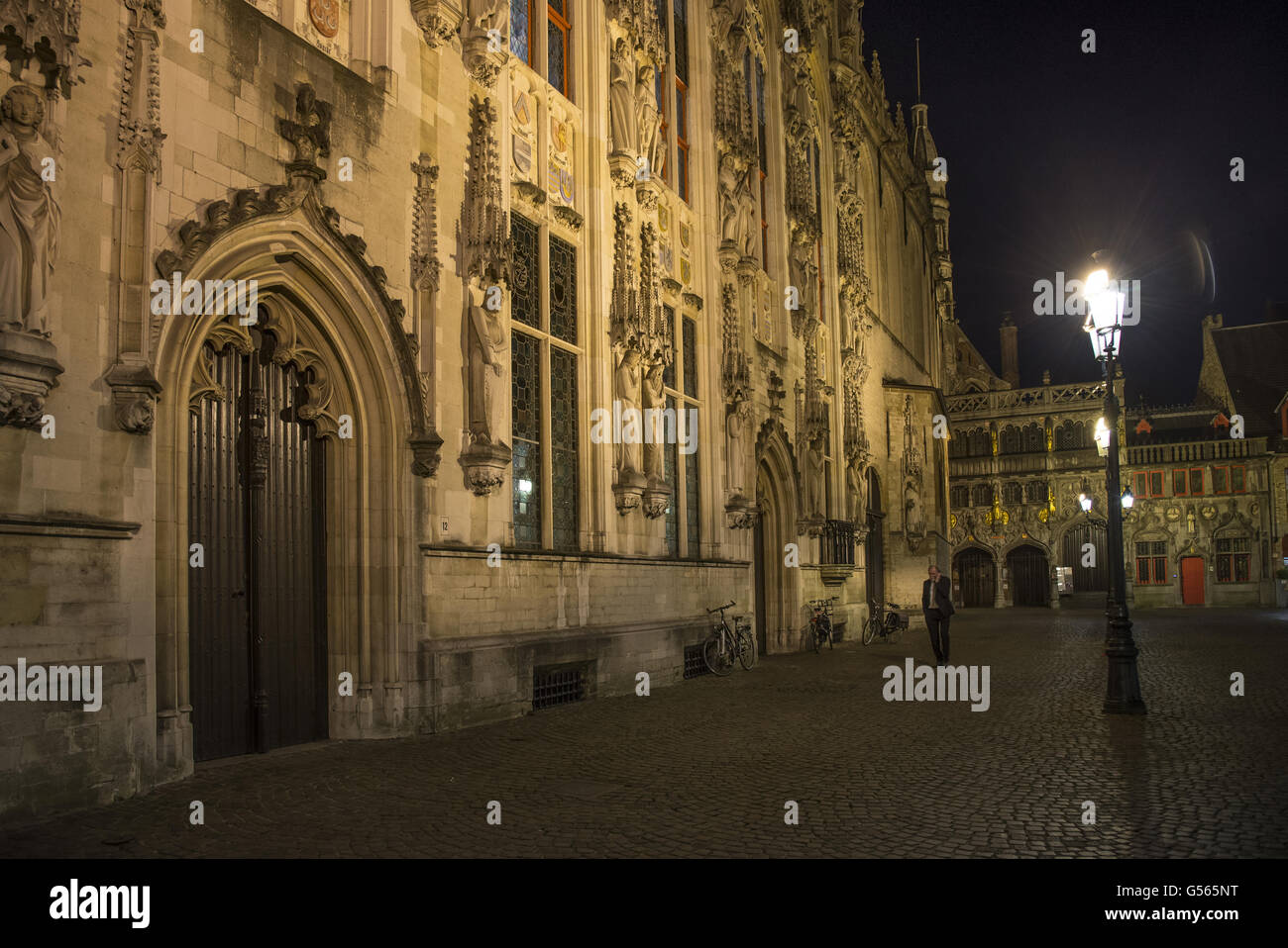 Medieval buildings at night, Burg Square, Bruges, West Flanders ...