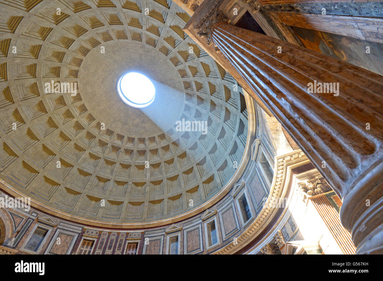 Ceiling of the Pantheon Rome Stock Photo - Alamy