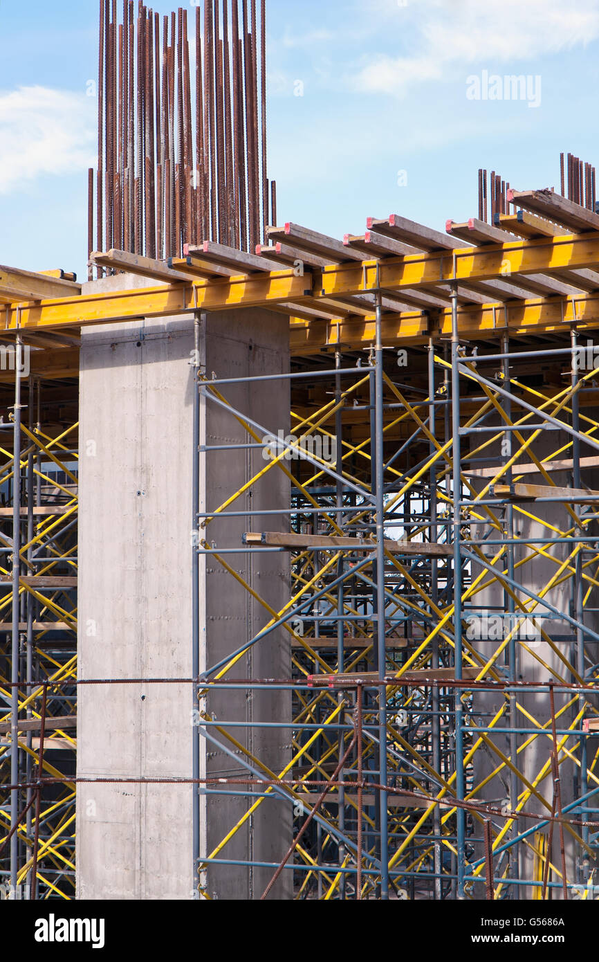 Steel frame construction reinforced concrete hi-res stock photography ...