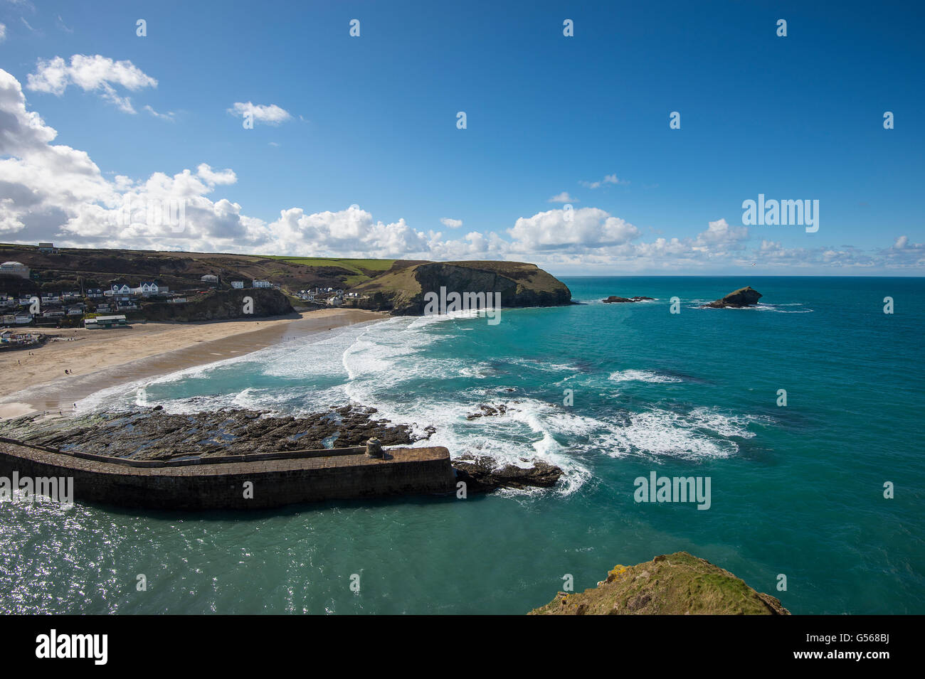 Surf portreath beach cornwall hi-res stock photography and images - Alamy