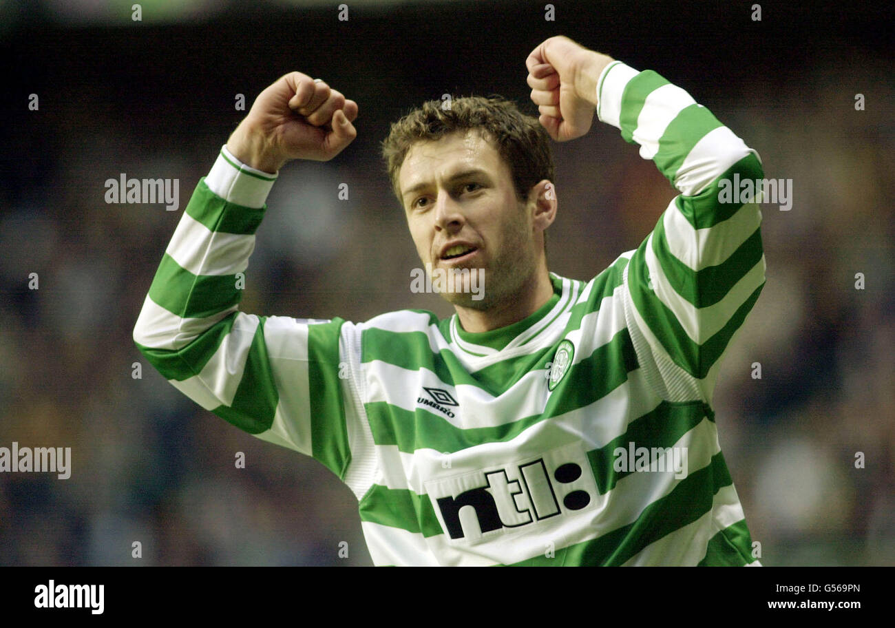 Celtic's Chris Sutton celebrates after scoring against St Johnstone ...