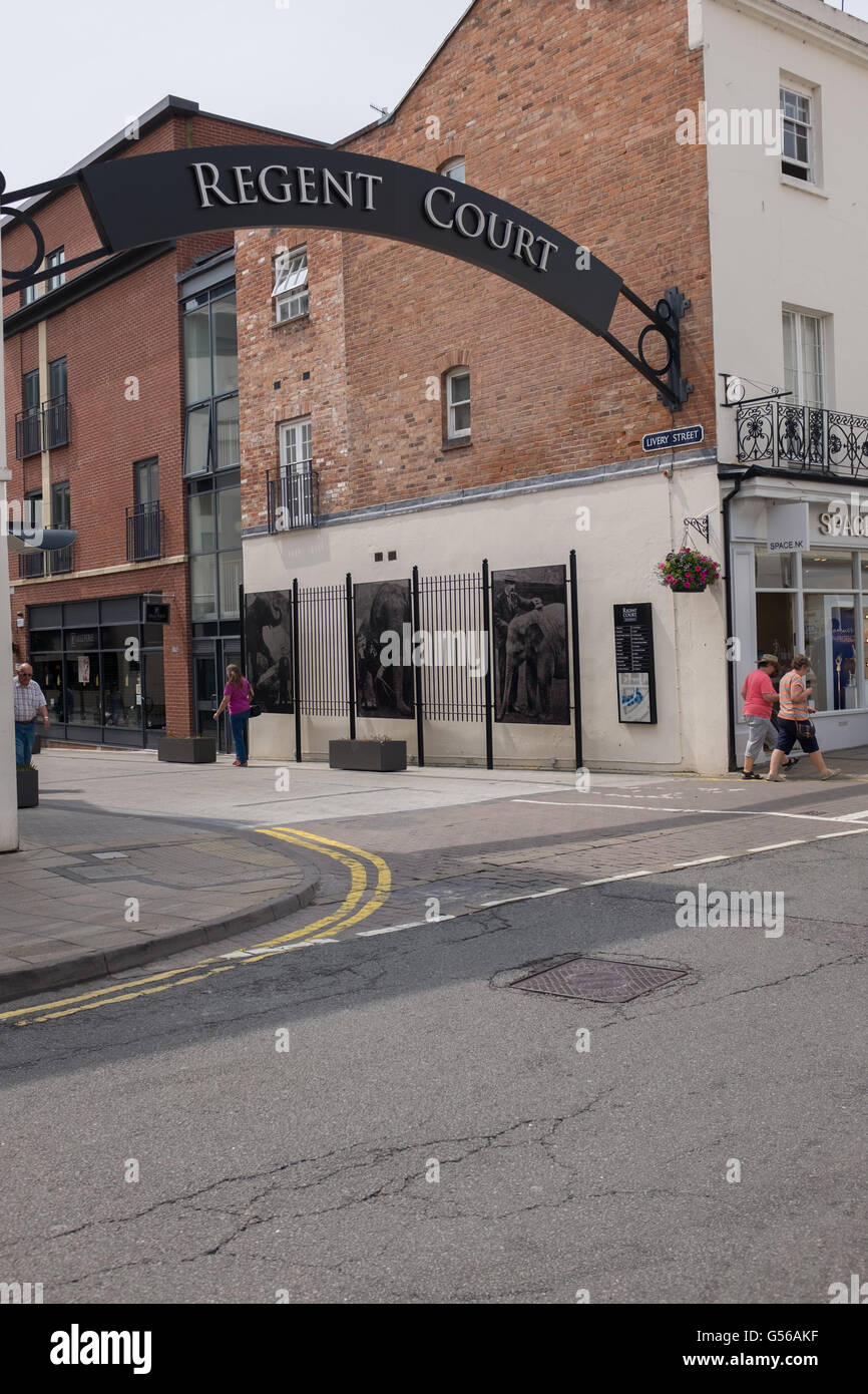 Regent court hi-res stock photography and images - Alamy