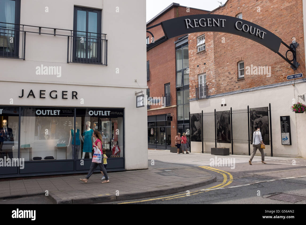 Regent arcade hi-res stock photography and images - Alamy