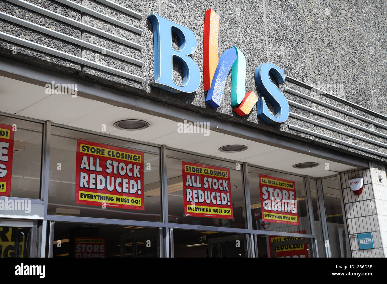 Shop signs logos bhs hi-res stock photography and images - Alamy