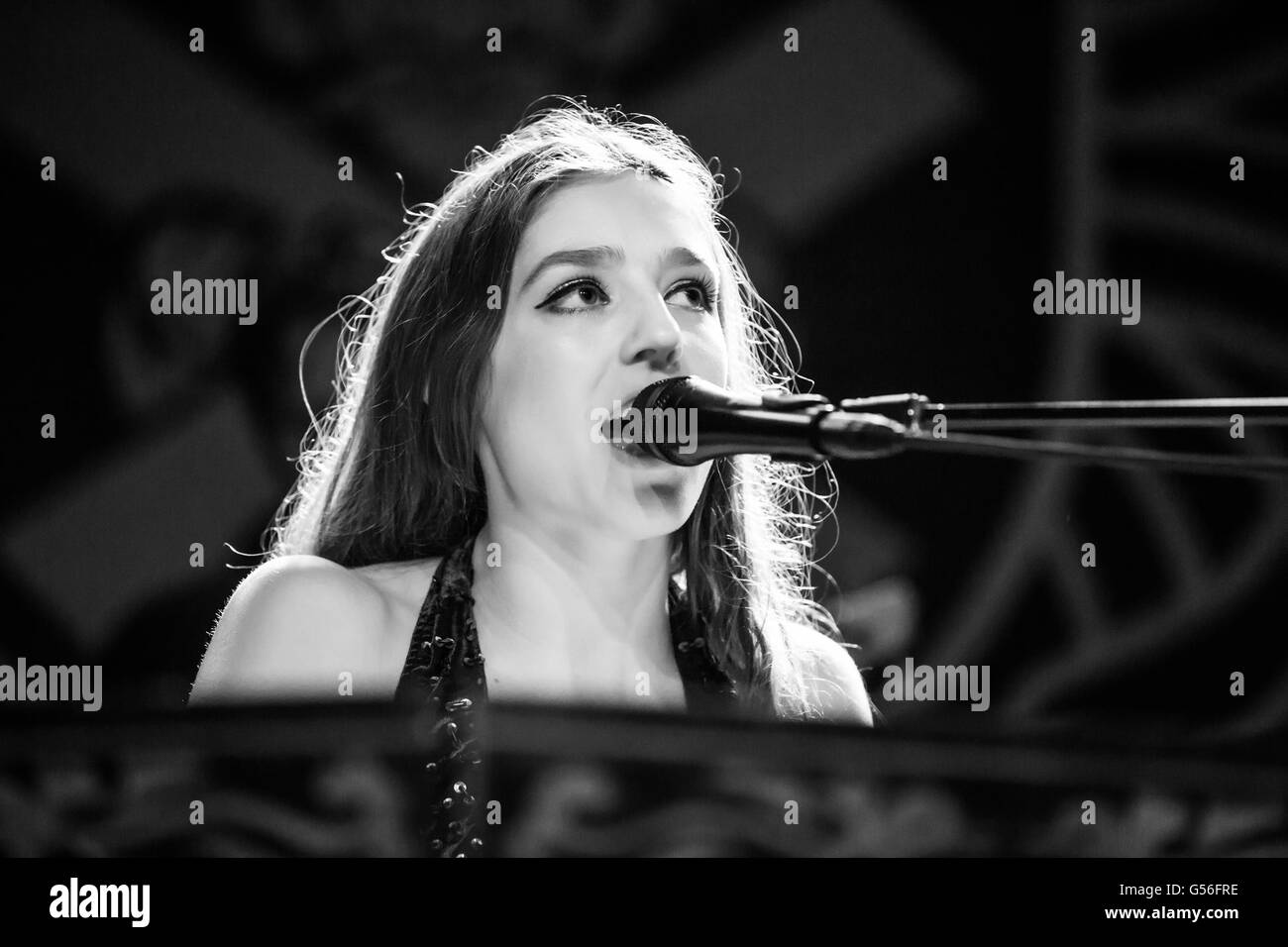 Birdy hi-res stock photography and images - Alamy