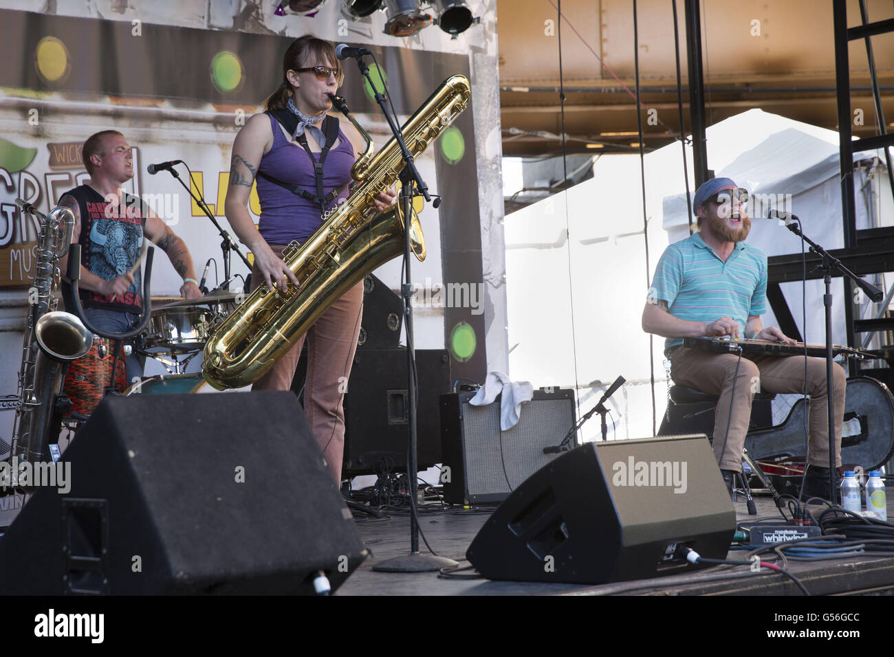 Chicago, Illinois, USA. 19th June, 2016. The Hooten hallers performing ...