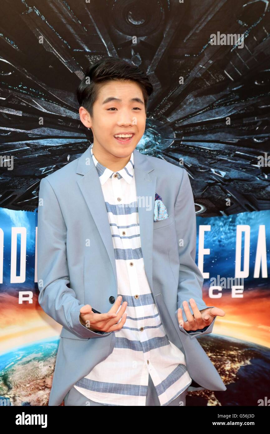 Lance lim hi-res stock photography and images - Alamy