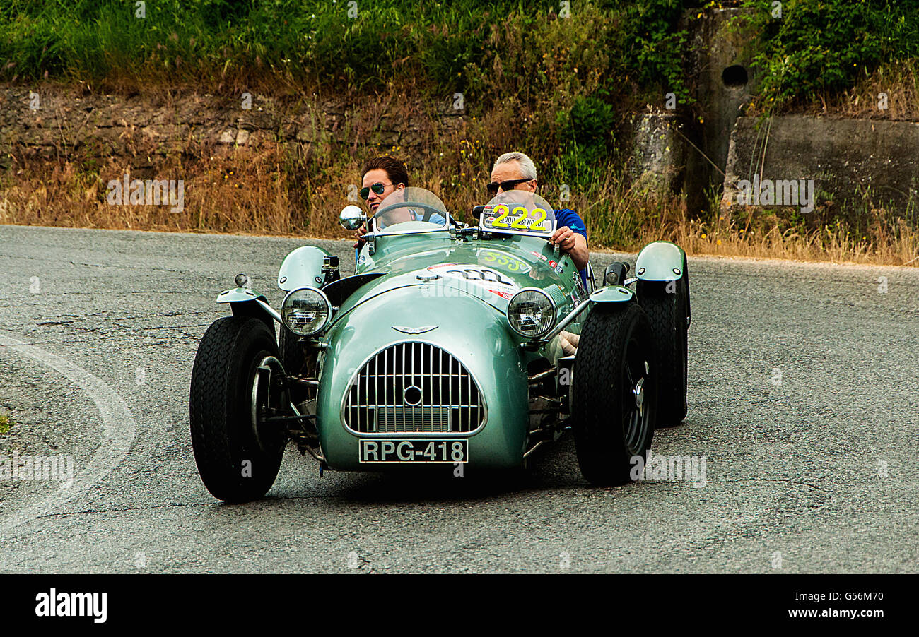 Hwm racing car hi-res stock photography and images - Alamy