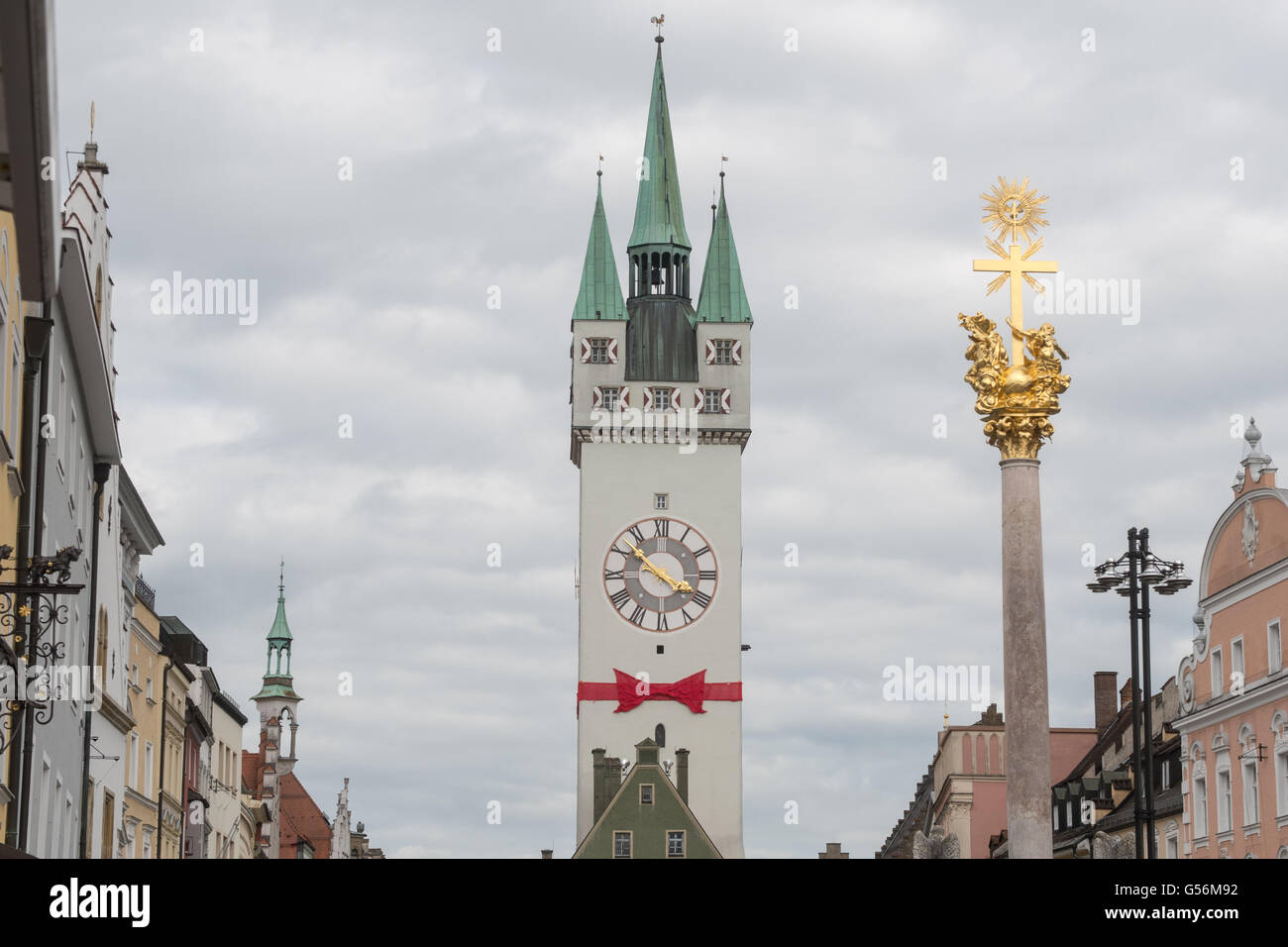 Straubing, Germany. 21st June, 2016. A giant ribbon being attached to ...