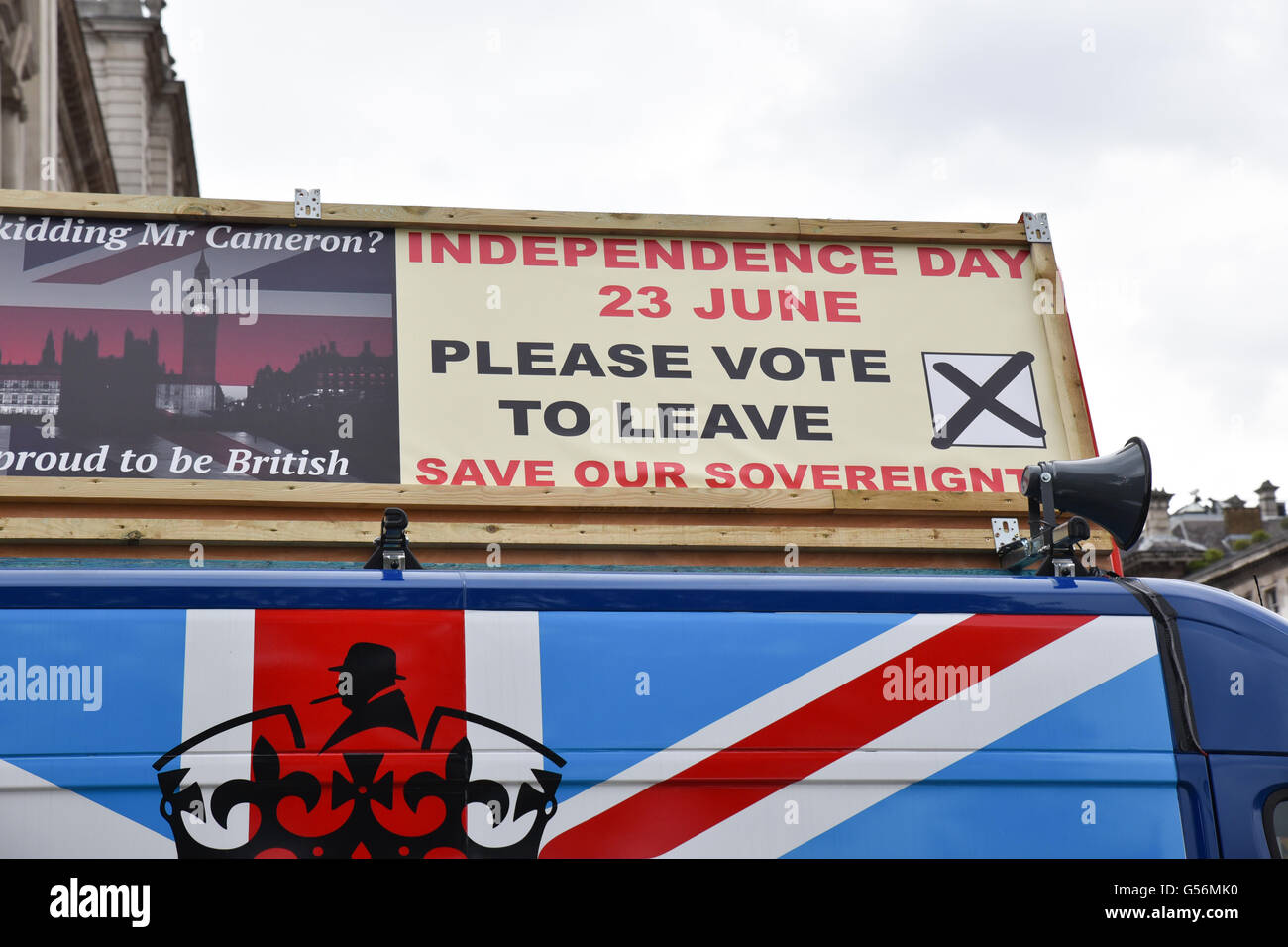 Parliament Square, London, UK. 21st June 2016. EU Referendum: Vote ...