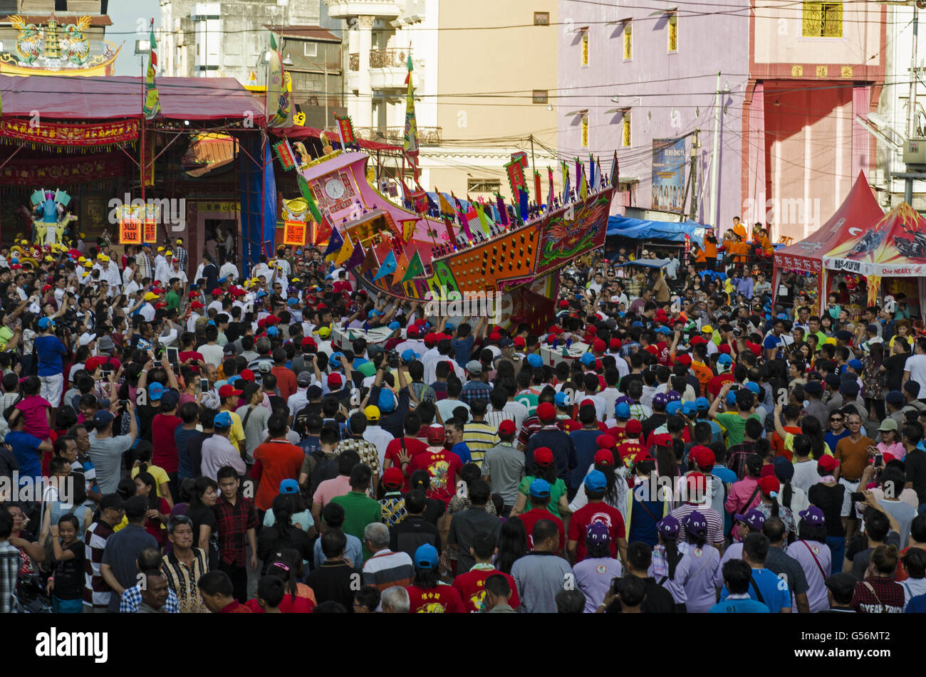 Bagansiapiapi, Riau, Indonesia. 20th June, 2016. RIAU, INDONESIA - JUNI ...