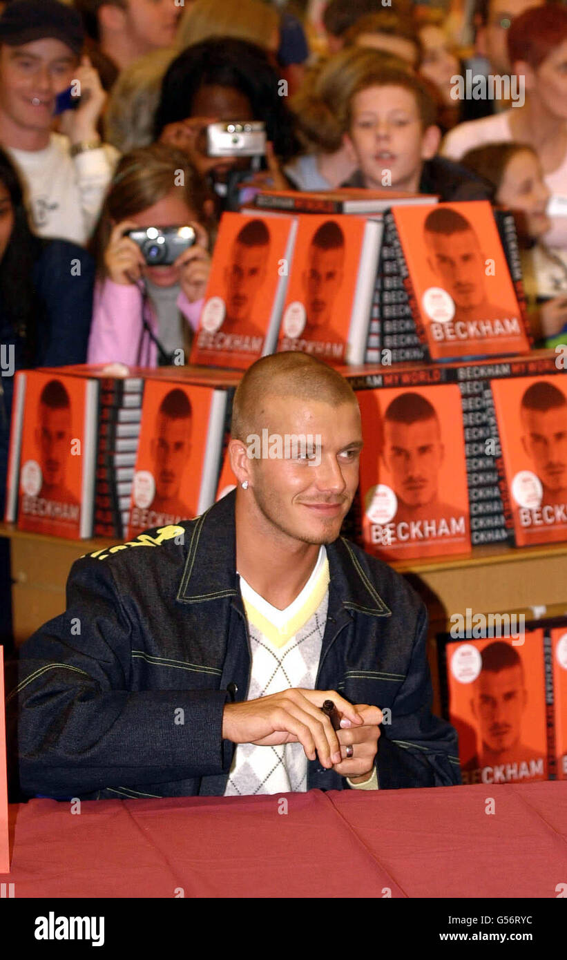 David beckham signing for fans hi-res stock photography and images - Alamy