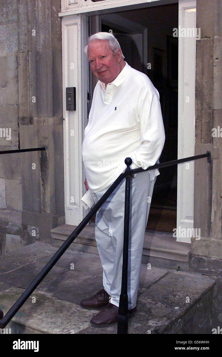 Smiling ted heath hi-res stock photography and images - Alamy