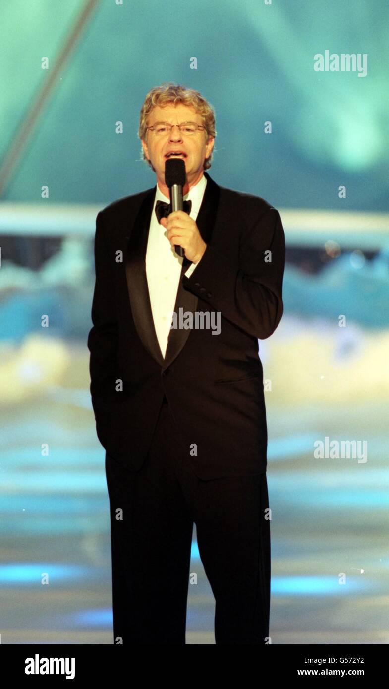 Presenter of Miss World 2000, Jerry Springer, during the Miss World ...