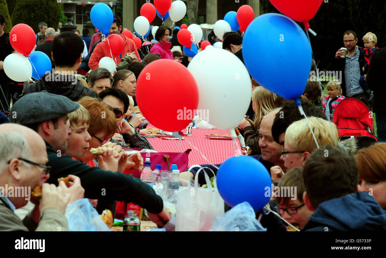 Diamond Jubilee celebrations Stock Photo - Alamy