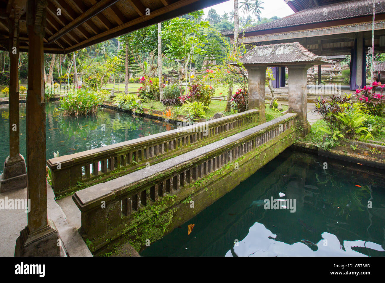 Holy water temple of sebatu hi-res stock photography and images - Alamy