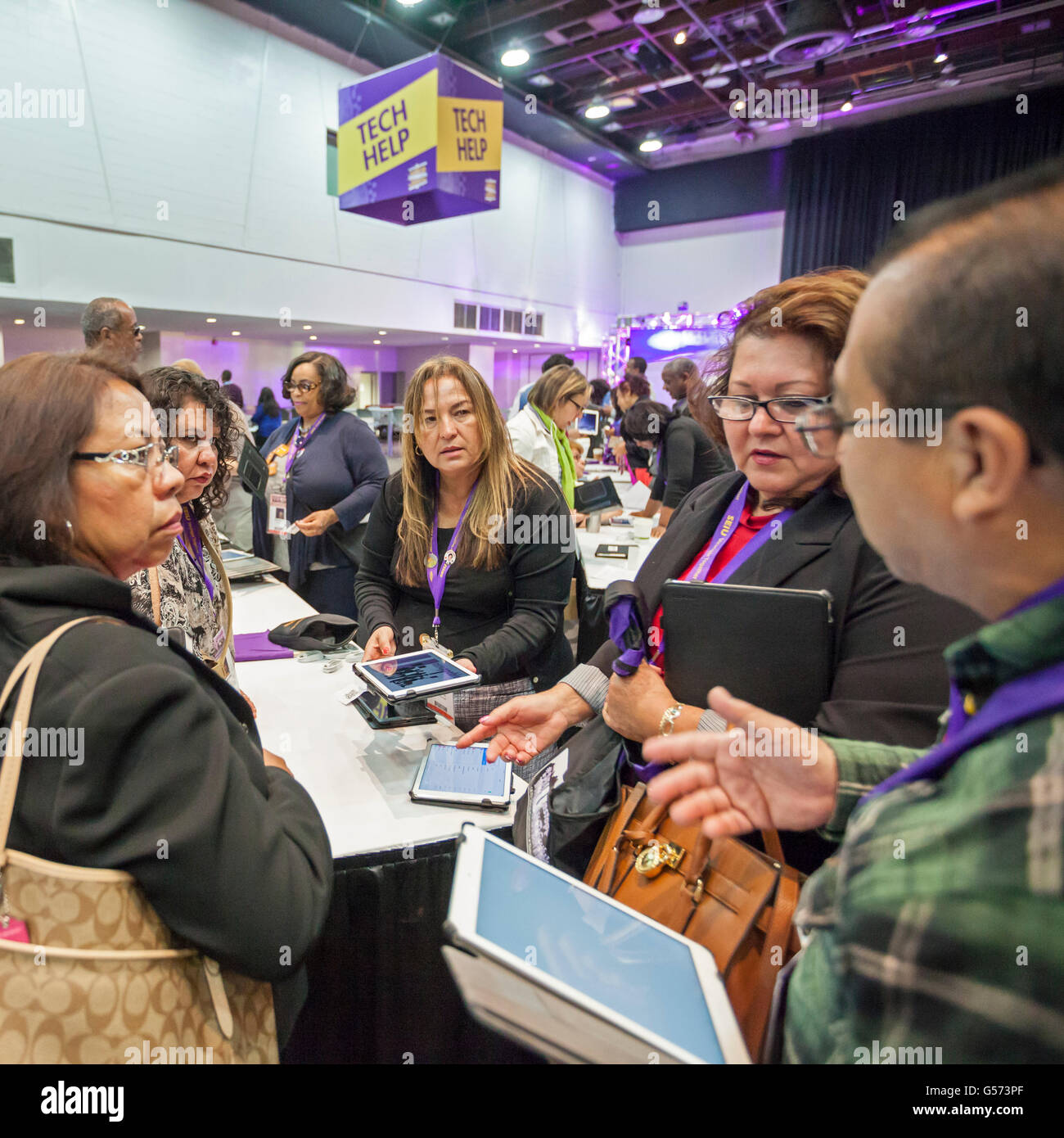 Detroit, Michigan - Delegates get technical help with electronic ...