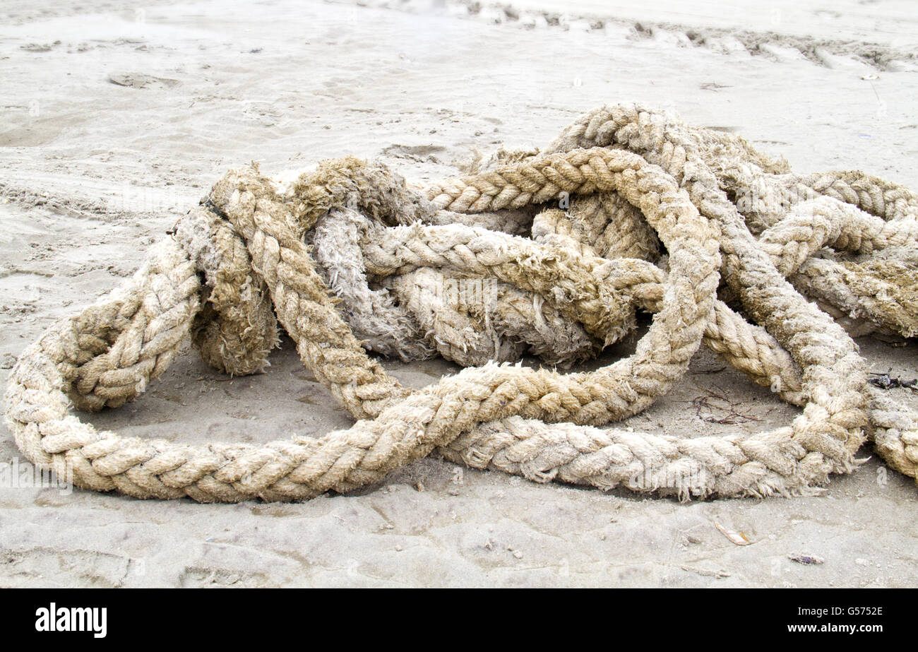 Thick rope hi-res stock photography and images - Alamy