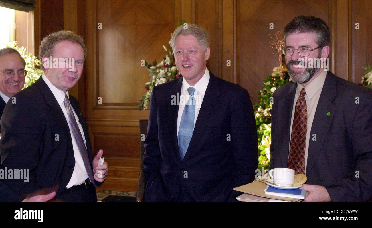 Bill clinton visit belfast hi-res stock photography and images - Alamy