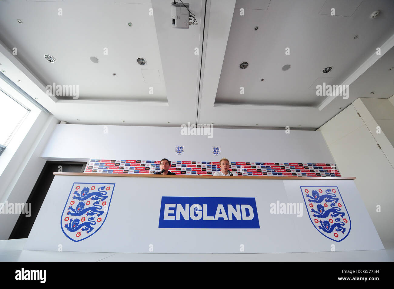 Soccer england press conference andels hotel hi-res stock photography ...