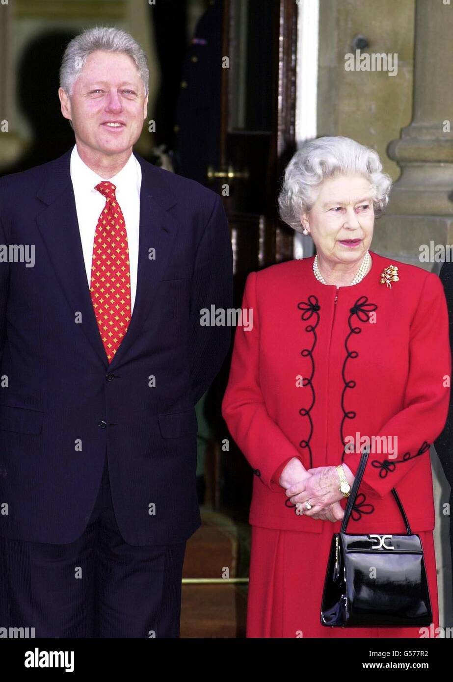 US President Bill Clinton and Britain's Queen Elizabeth II at ...