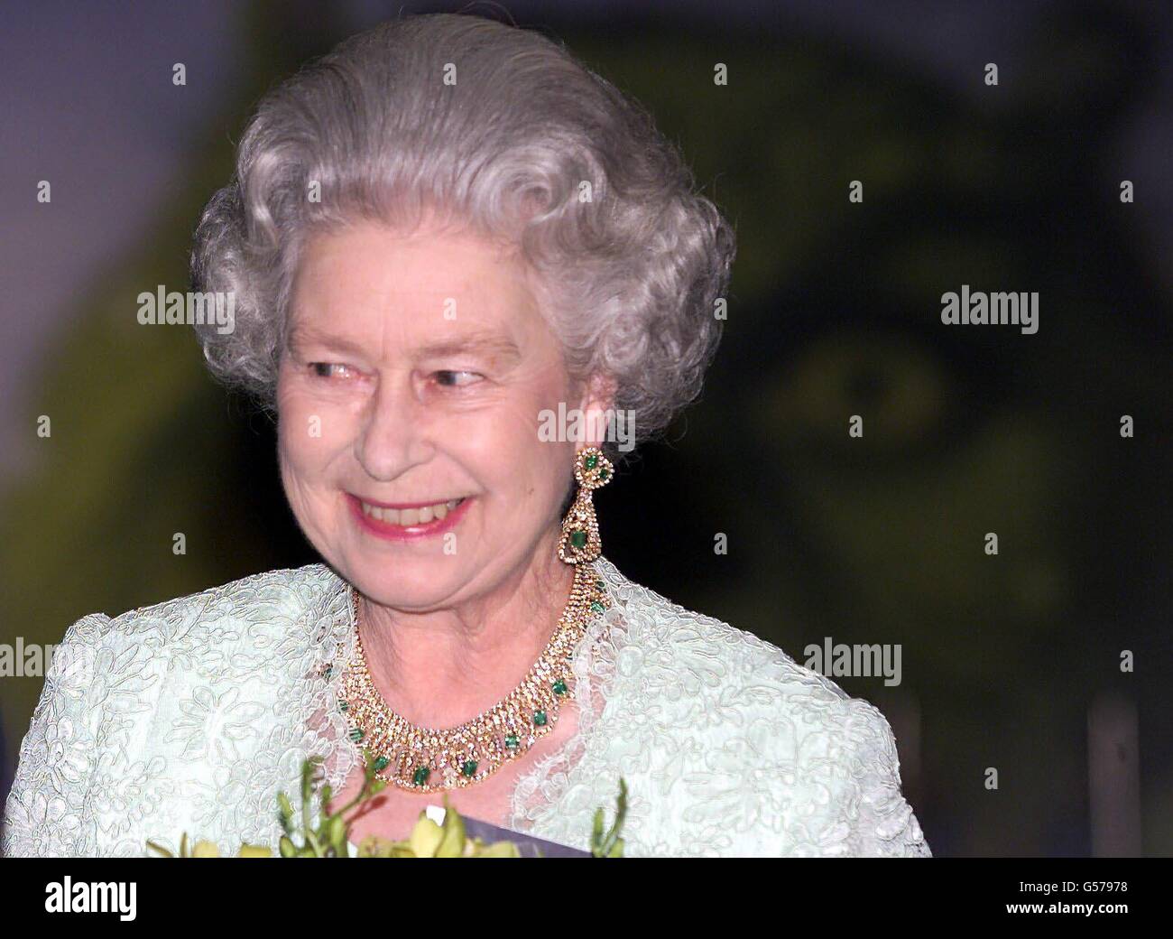 Royal television entertainment queen elizabeth ii hi-res stock ...