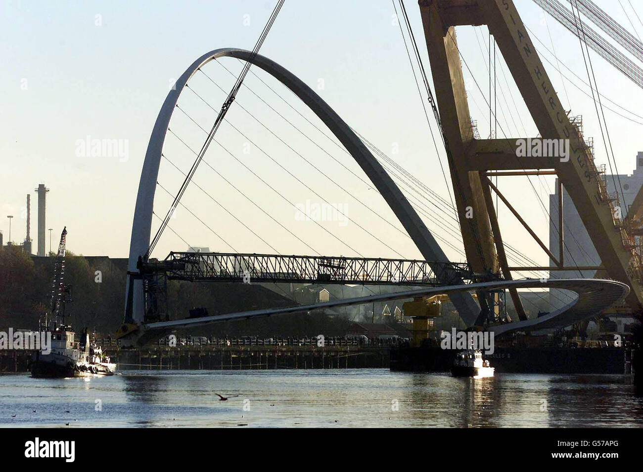 The worlds largest floating crane Asian Hercules II, moves the 850 ...