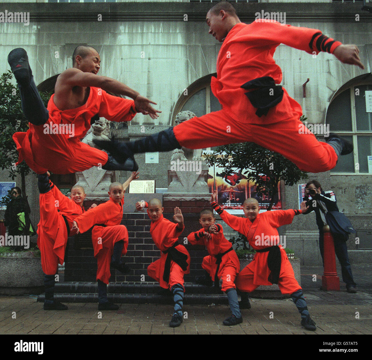 Shaolin Monks Video Tour Stock Photo - Alamy