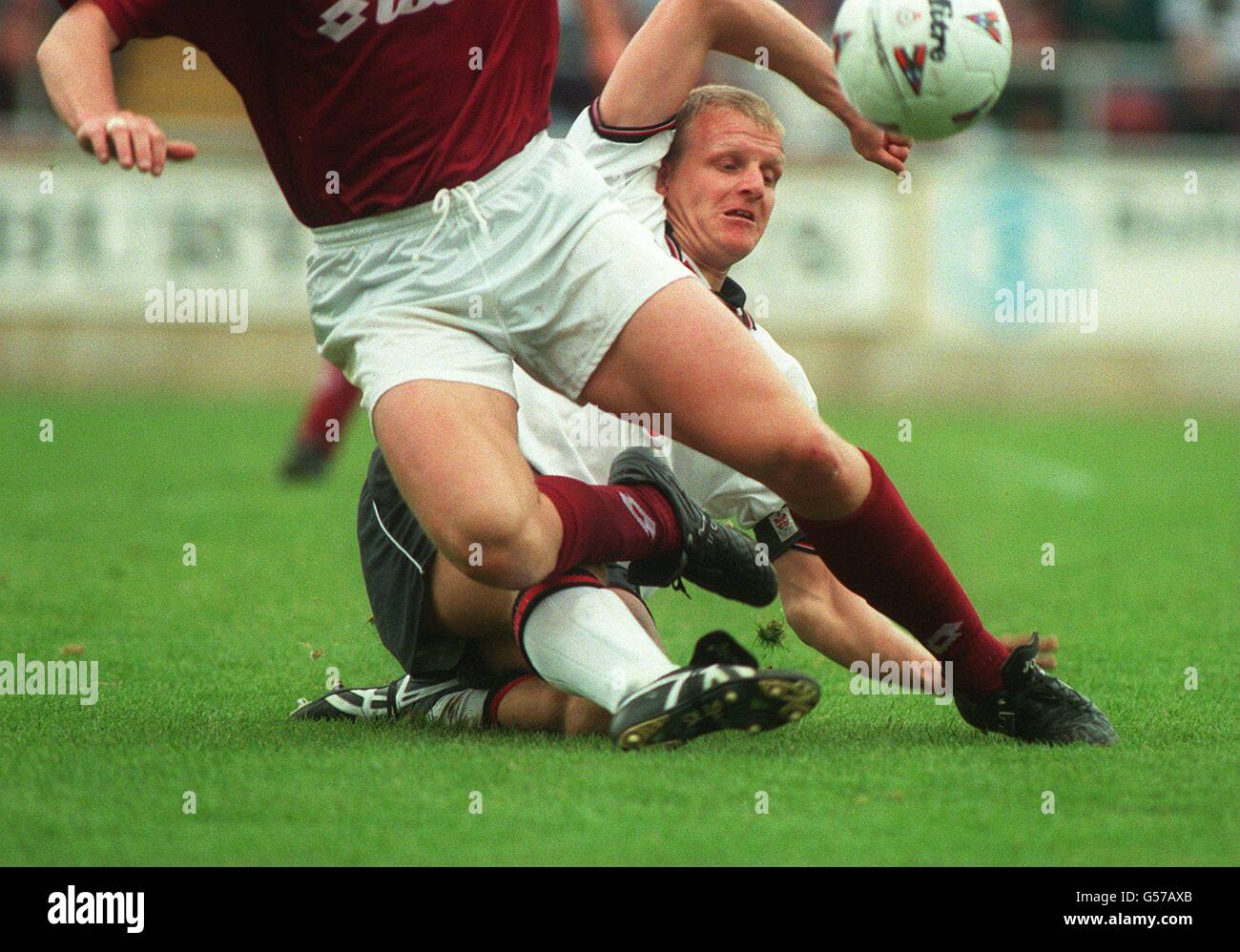 Simon morgan fulham hi-res stock photography and images - Alamy