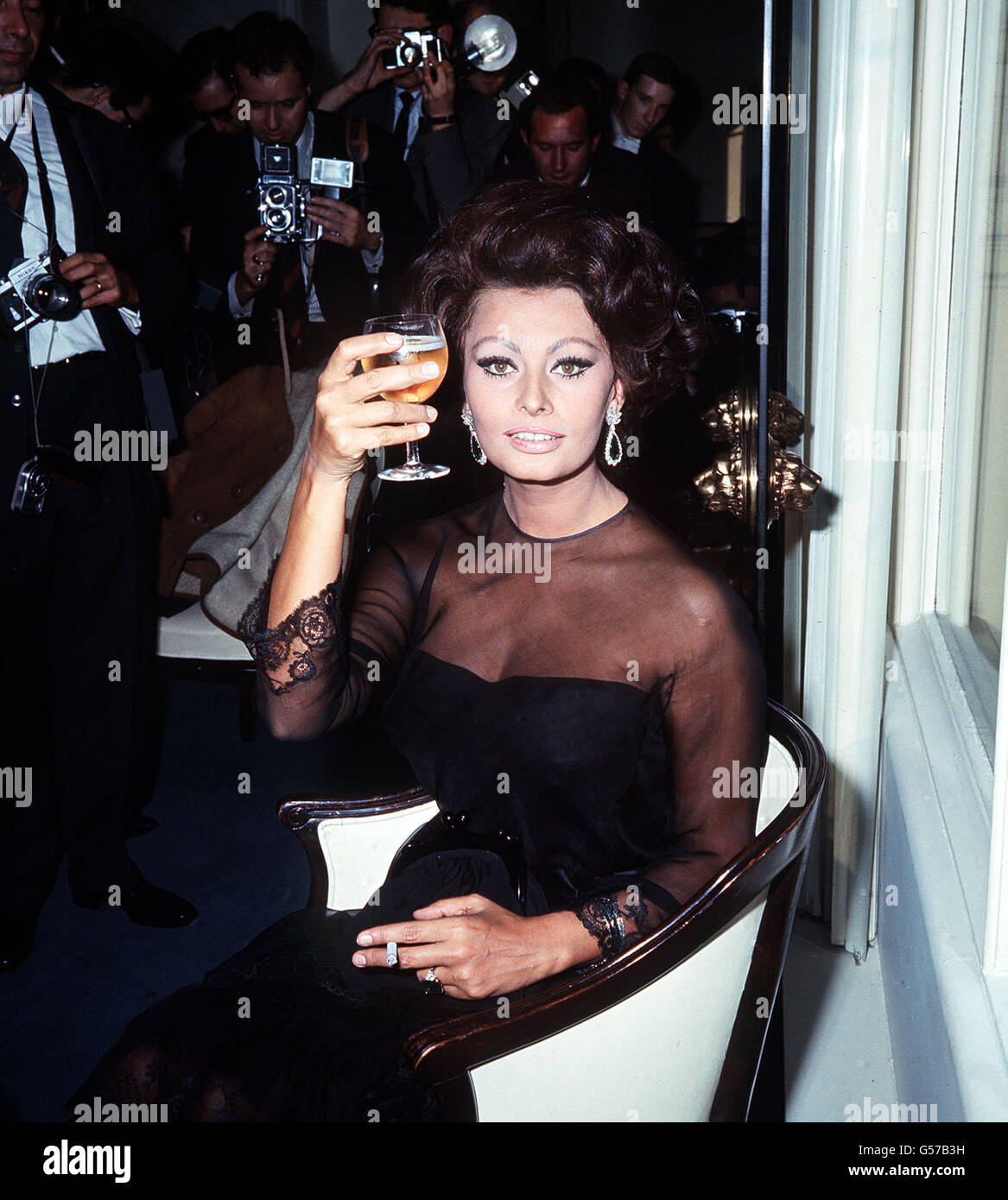 Cigarette Smoking Sophia Loren High Resolution Stock Photography and ...