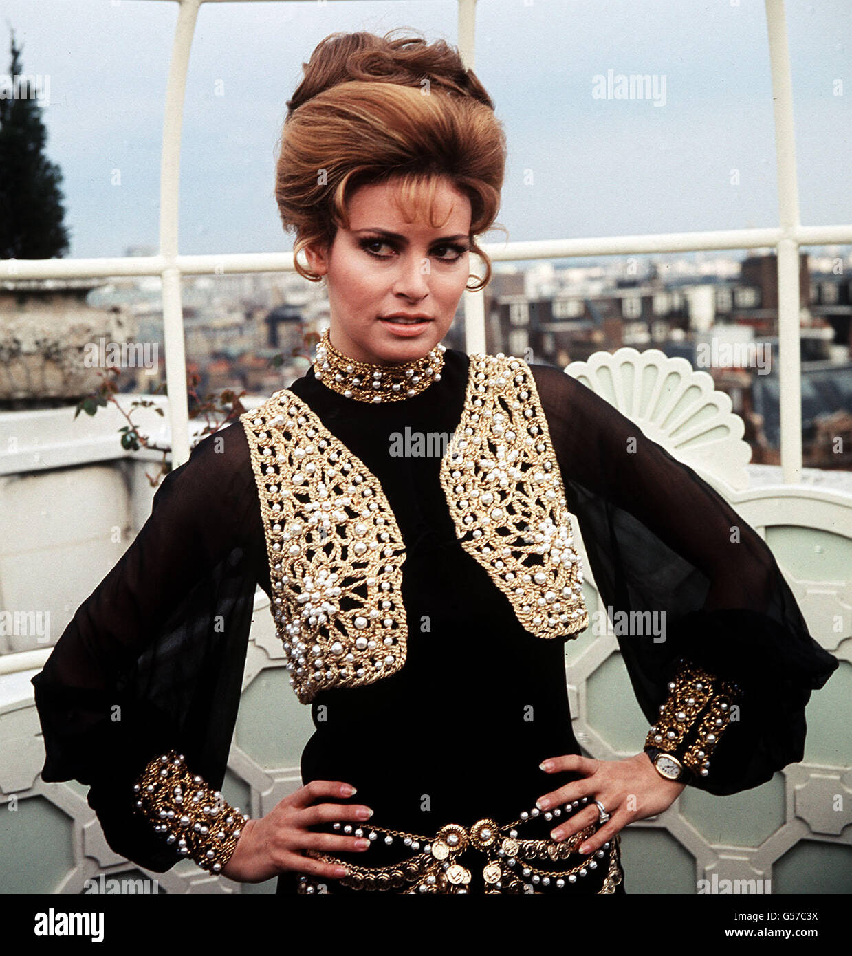 Raquel Welch Actress Stock Photos & Raquel Welch Actress Stock Images ...
