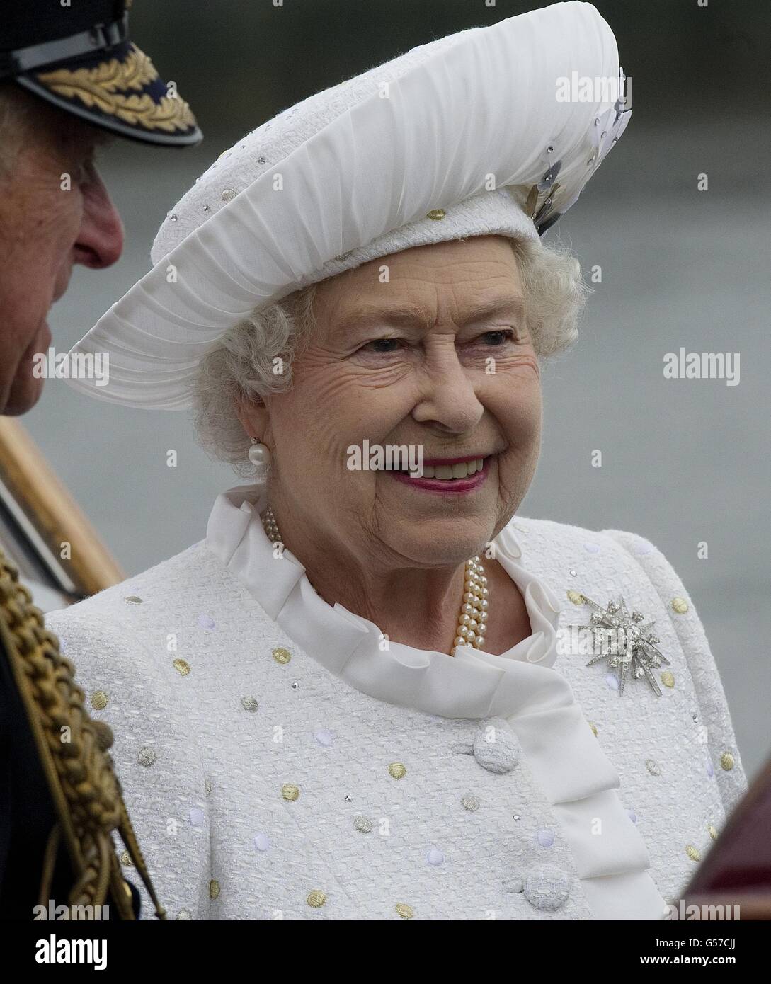 Queen Elizabeth II arrives at Chelsea Pier during the Diamond Jubilee ...