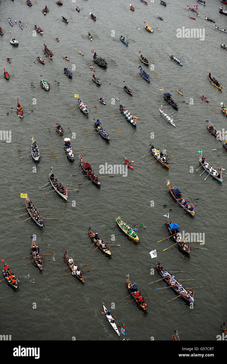The manpowered section of the Diamond Jubilee River Pageant on the ...