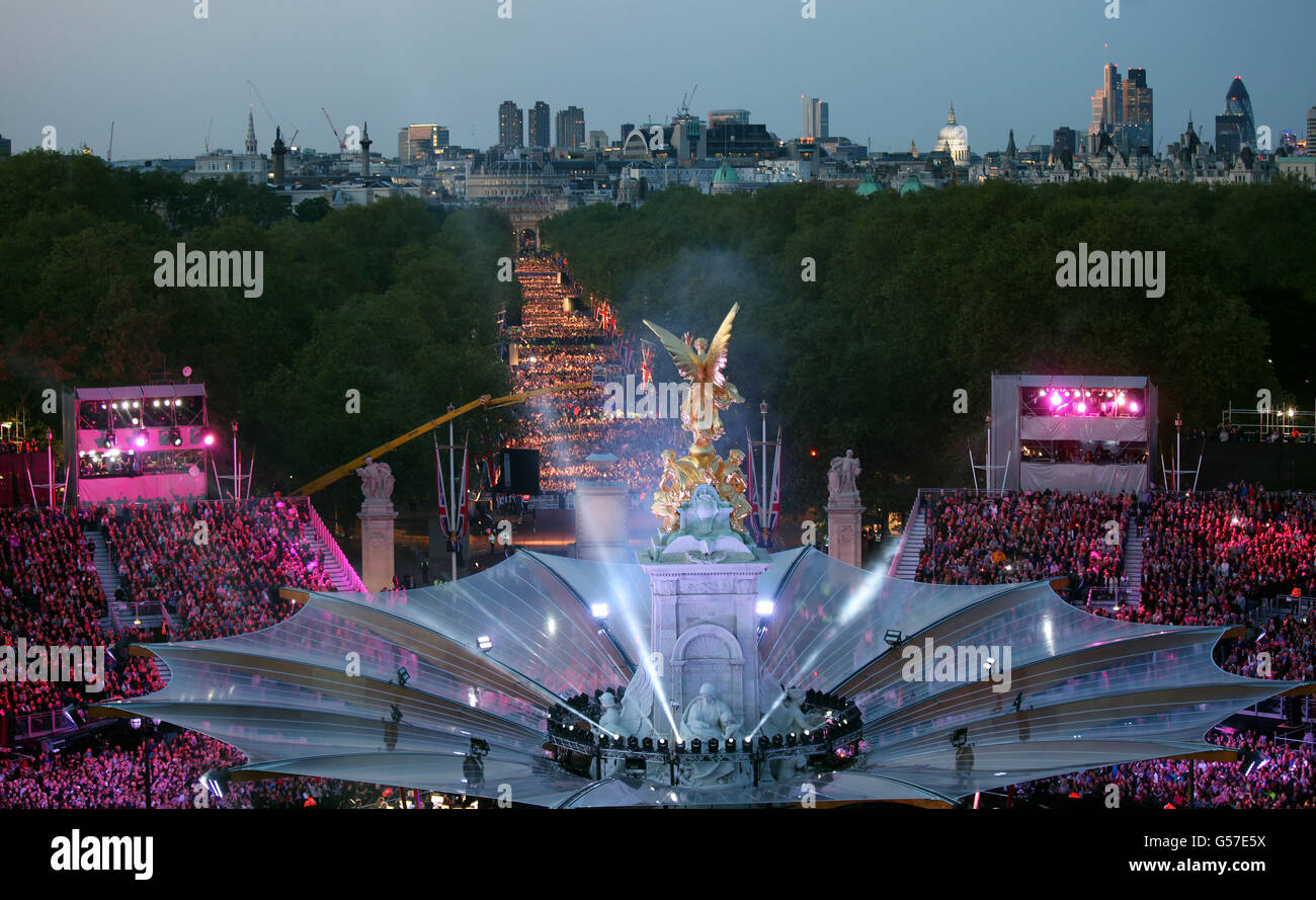 Diamond Jubilee celebrations - Concert Stock Photo - Alamy