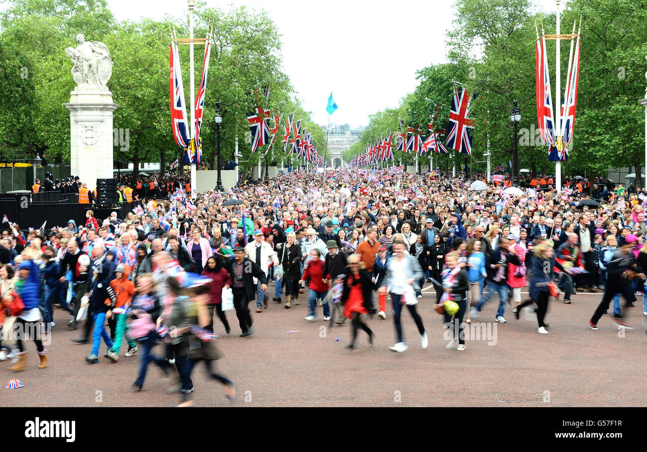 Diamond Jubilee celebrations Stock Photo - Alamy
