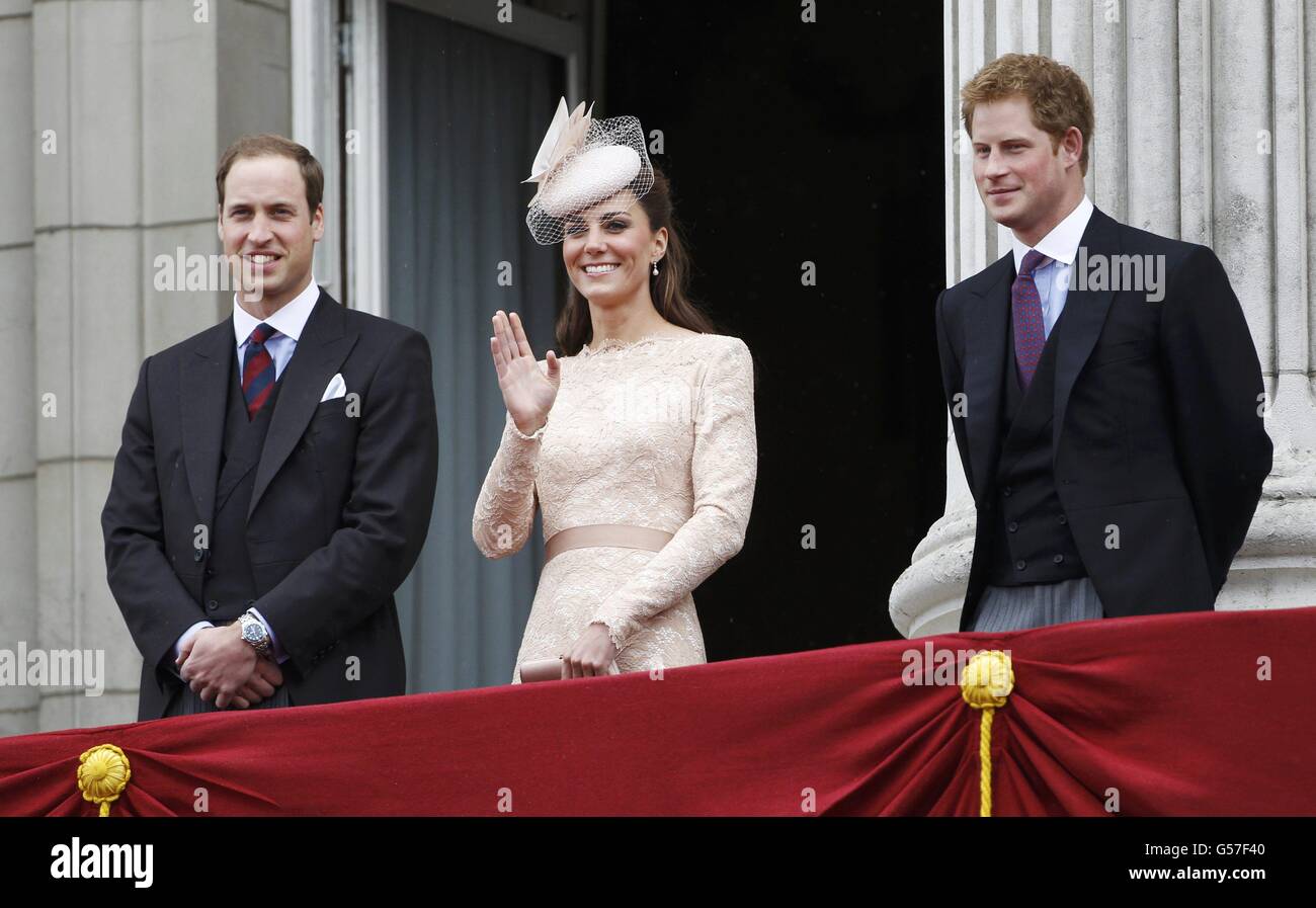 Diamond Jubilee celebrations Stock Photo - Alamy Diamond Jubilee celebrations Stock Photo - Alamy