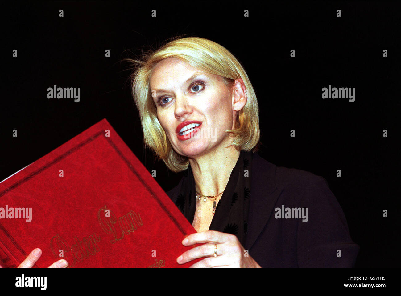 Anneka rice tv presenter hi-res stock photography and images - Alamy
