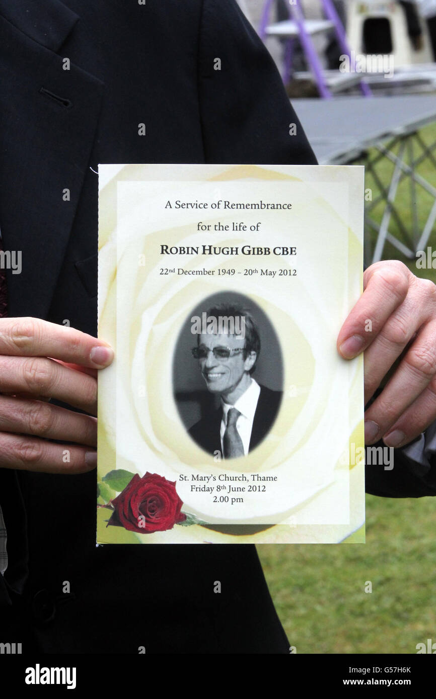 Robin Gibb funeral Stock Photo - Alamy