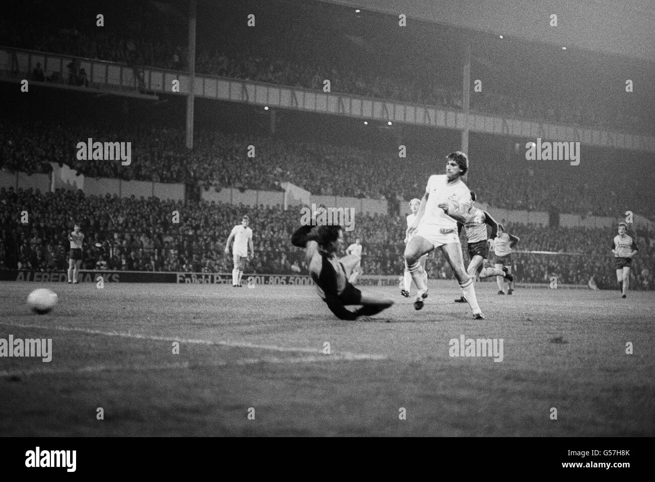 Mark falco spurs hi-res stock photography and images - Alamy