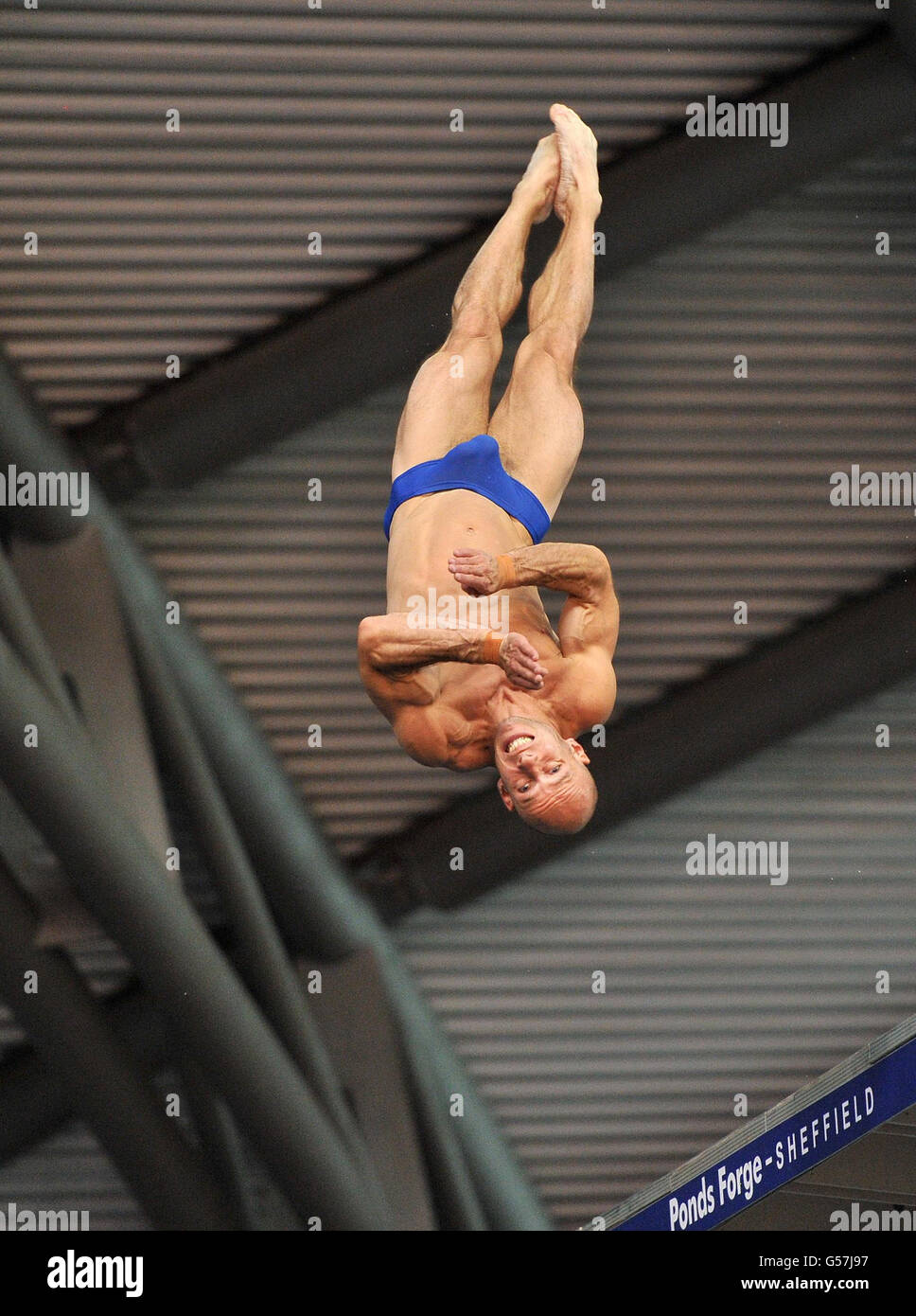 Ponds forge diving hi-res stock photography and images - Alamy