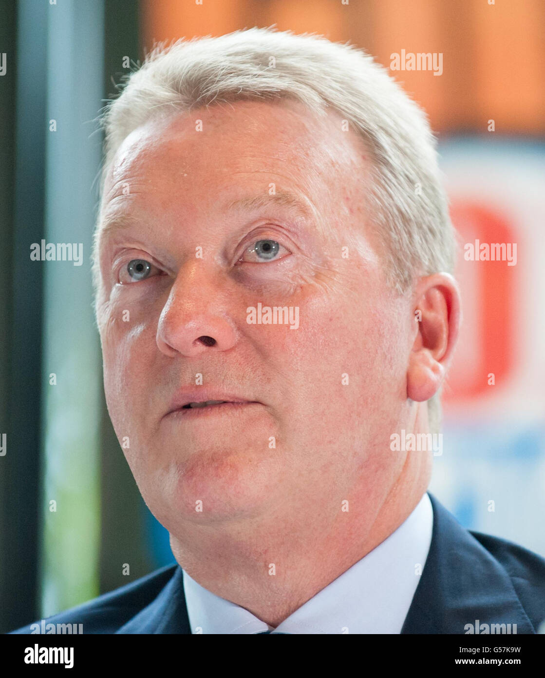 Boxing promoter frank warren press conference park plaza riverbank hi ...