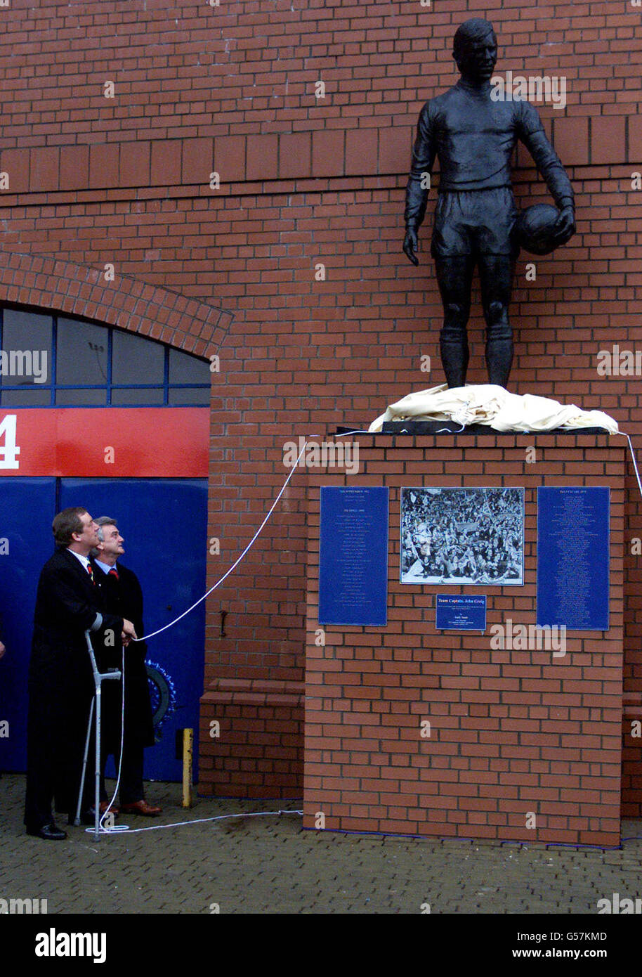 1971 ibrox disaster memorial hi-res stock photography and images - Alamy