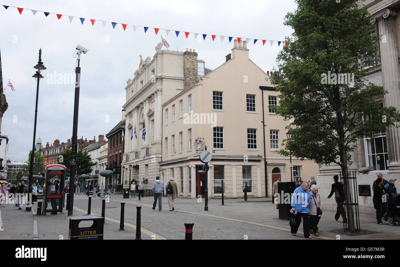 Doncaster town centre hi-res stock photography and images - Alamy