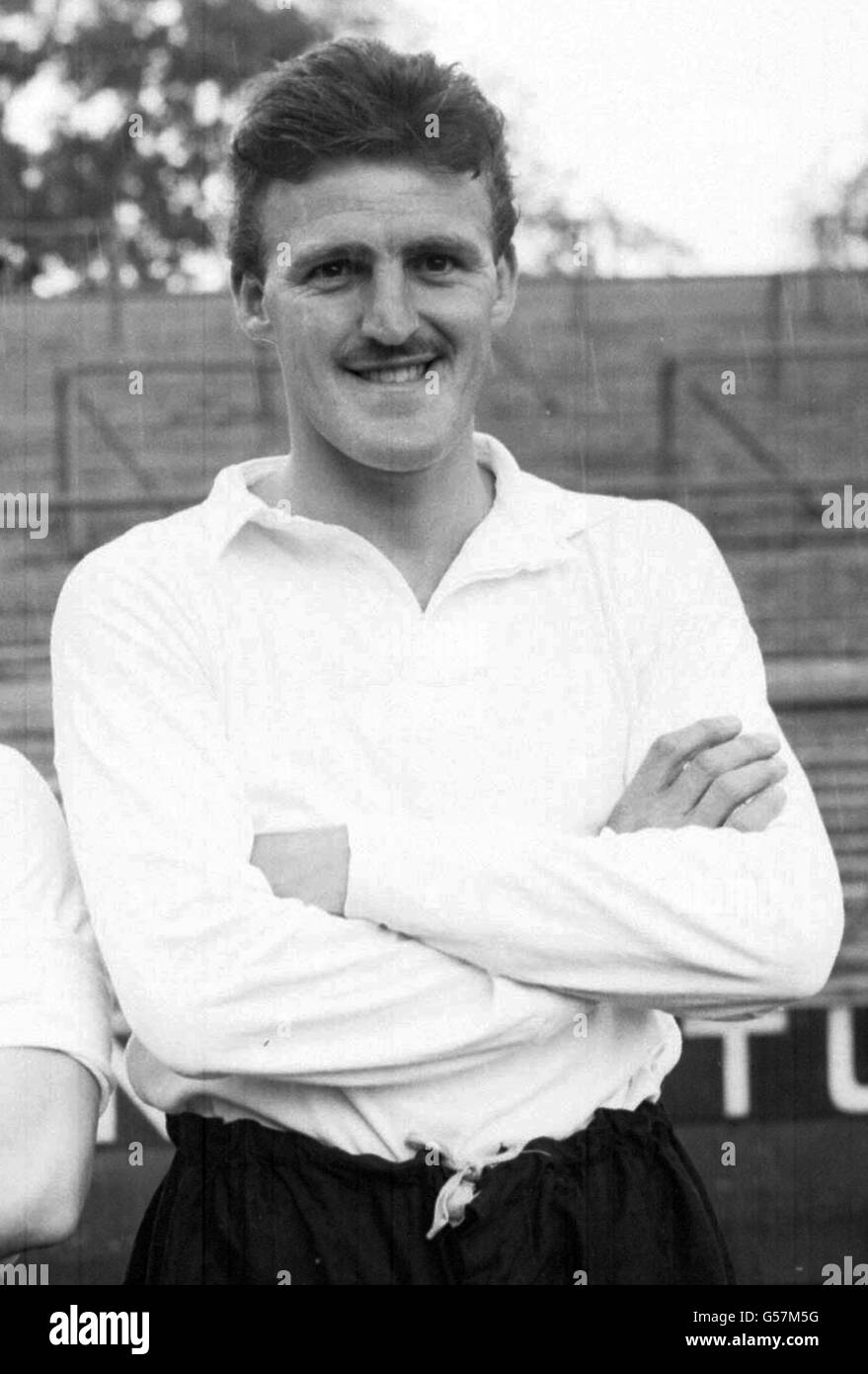 Jimmy hill fulham hi-res stock photography and images - Alamy