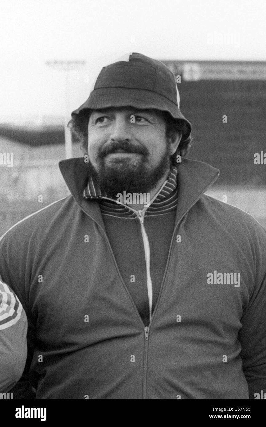 Poland's Wladyslaw Komar (centre) after the men's shot at the Philips ...
